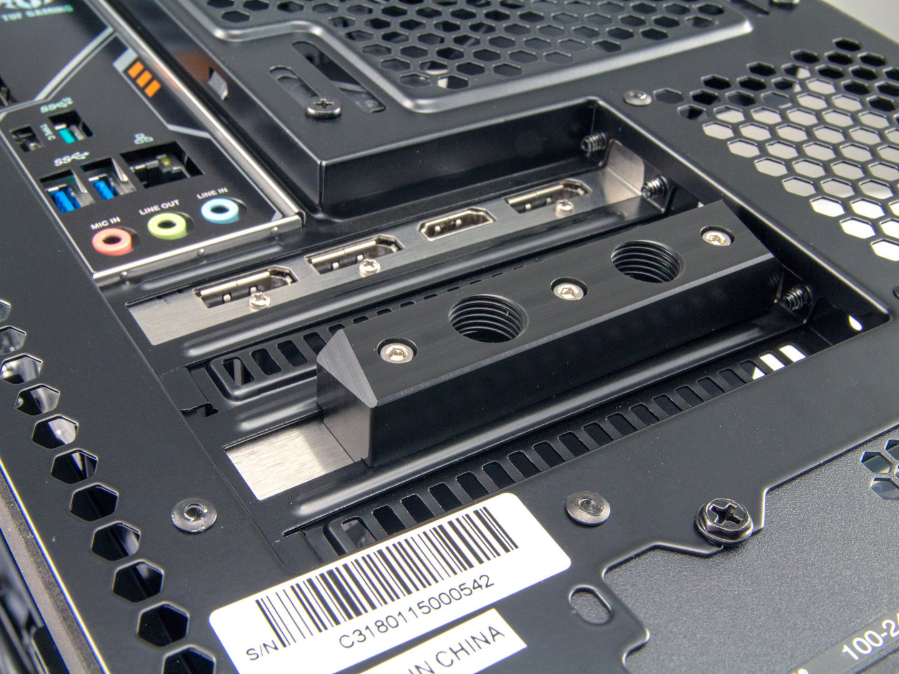 Watercool PCI Slot Pass-Through Bracket | Aquatuning